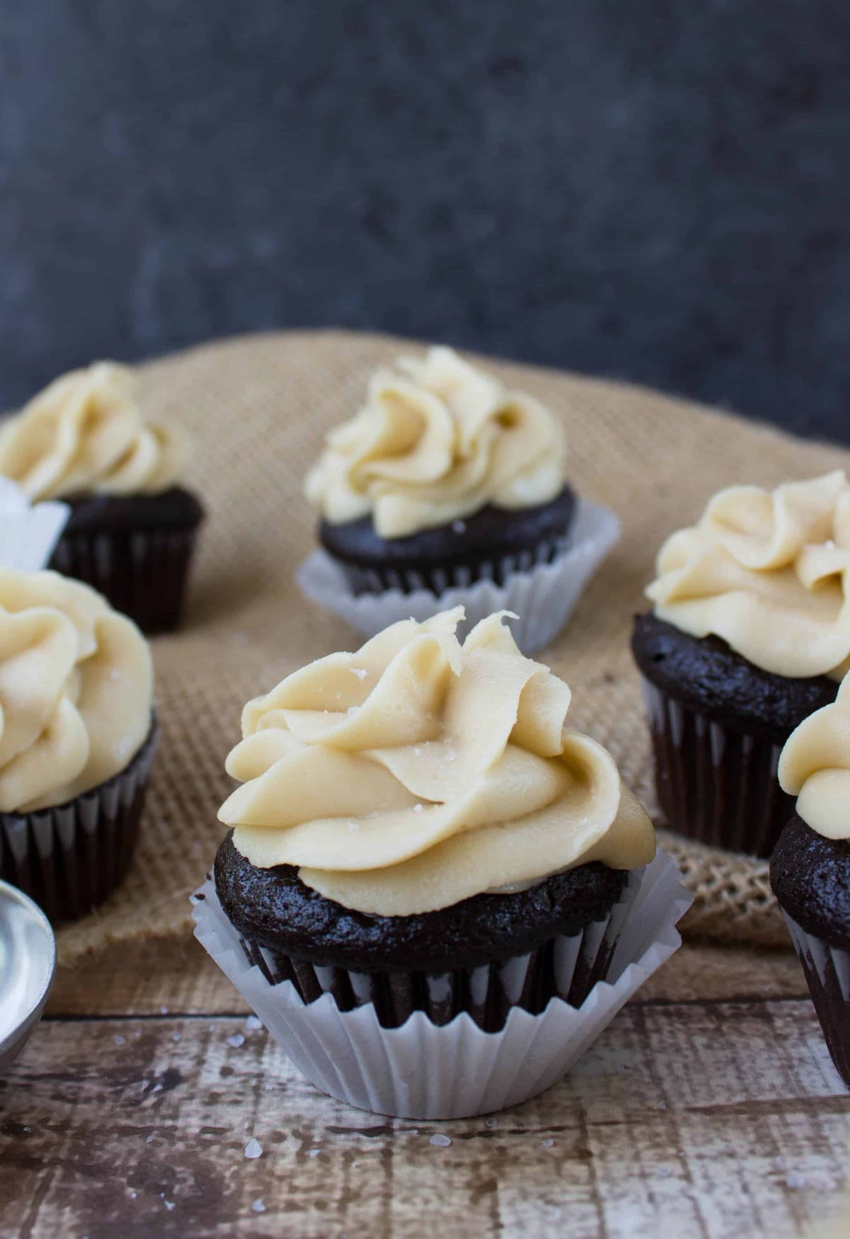 Dark Chocolate Mini Cupcakes With Salted Caramel Frosting Dark Chocolate Mini Cupcakes With Salted Caramel Frosting